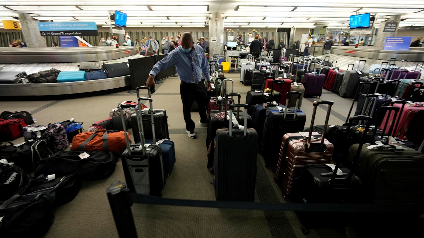 Thanksgiving travel is up this year. Here's what to expect if you're ...