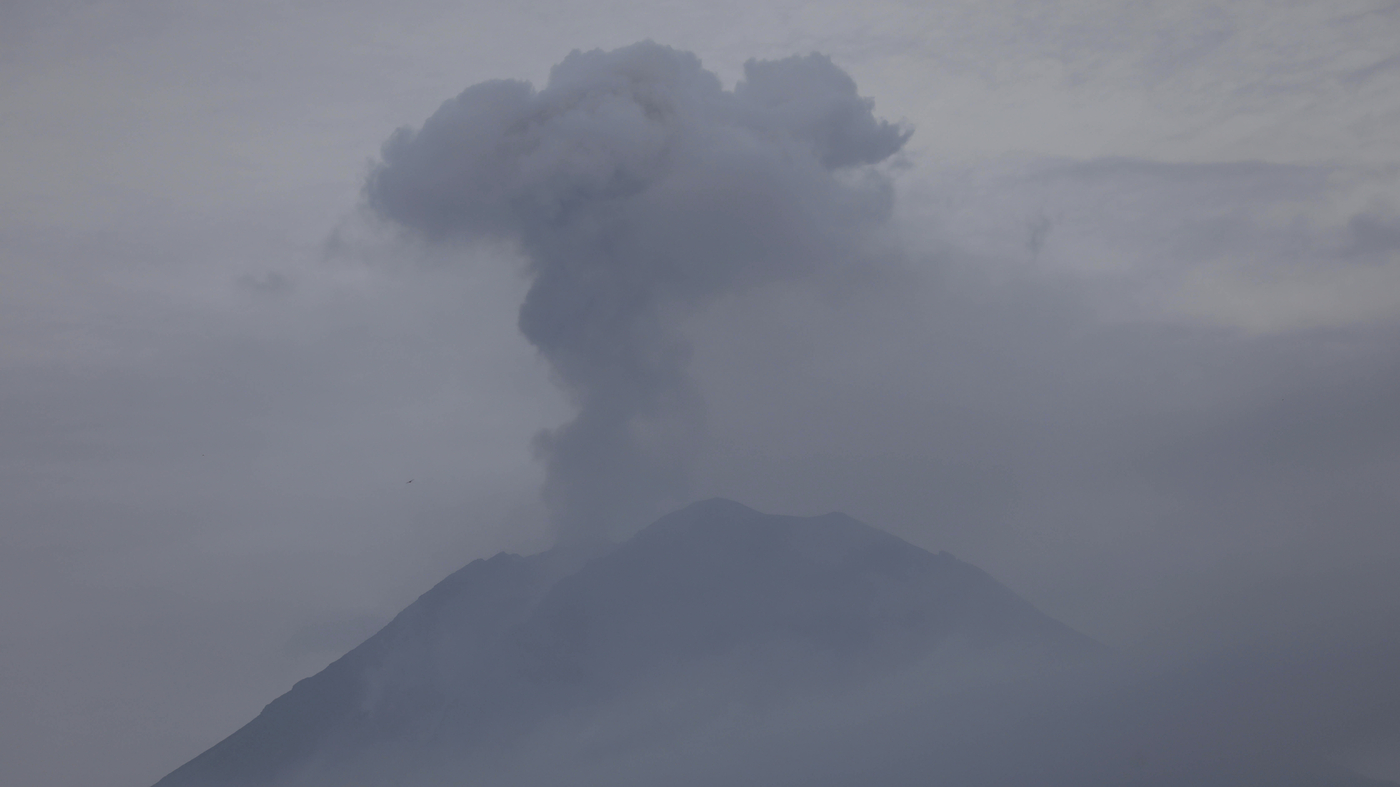At least 13 are dead after volcano erupts on Indonesian island of Java ...