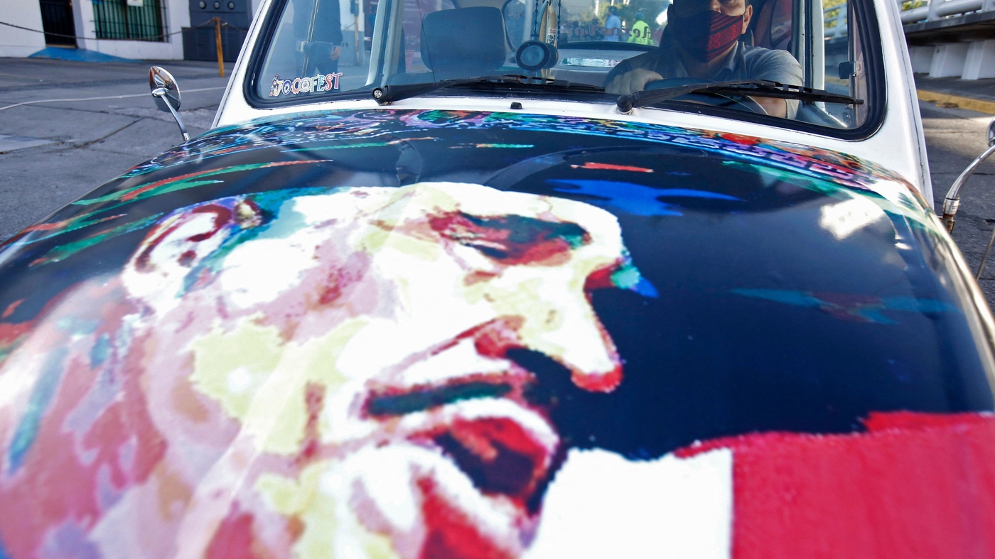 Photos: Remembering the life and legacy of Mexico's King of Rancheras ...