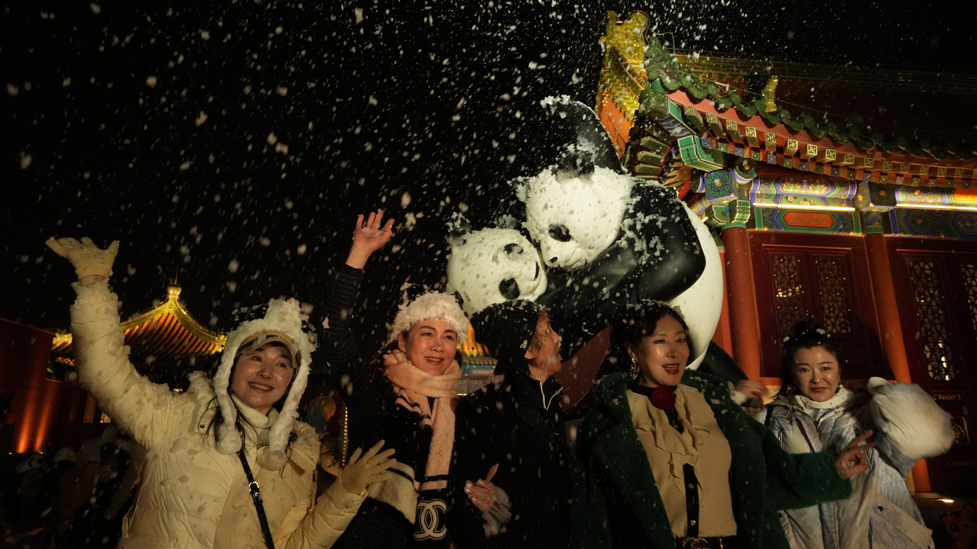 Happy New Year: Celebrations in images from around the world : NPR