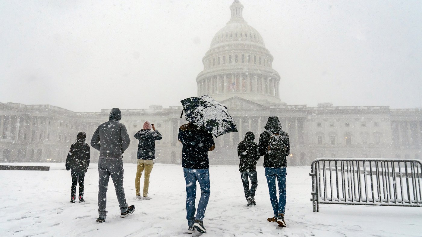 Mid-Atlantic snow storm drops more than a foot in some areas : NPR