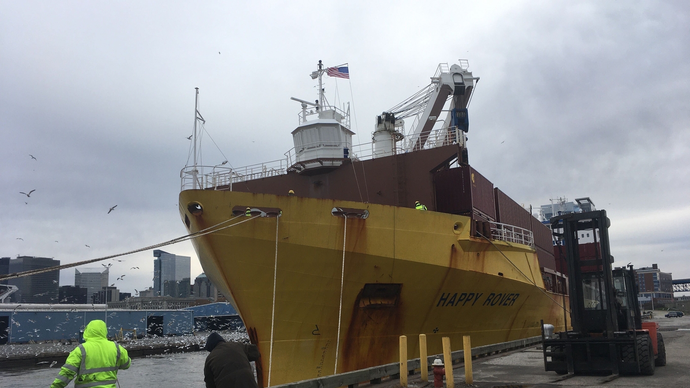 How inland ports are being used to get around shipping backlogs : The ...