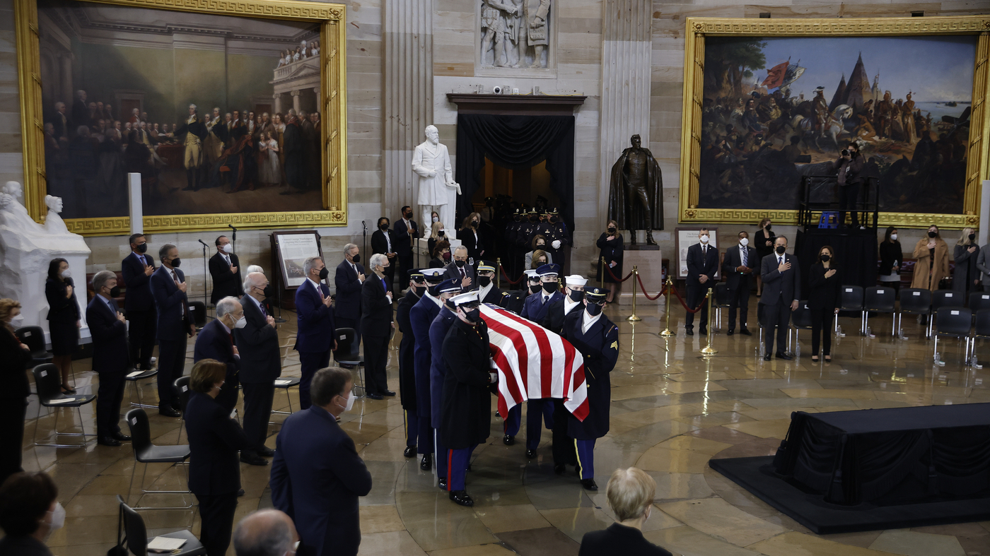 Harry Reid lies in state at the U.S. Capitol : NPR