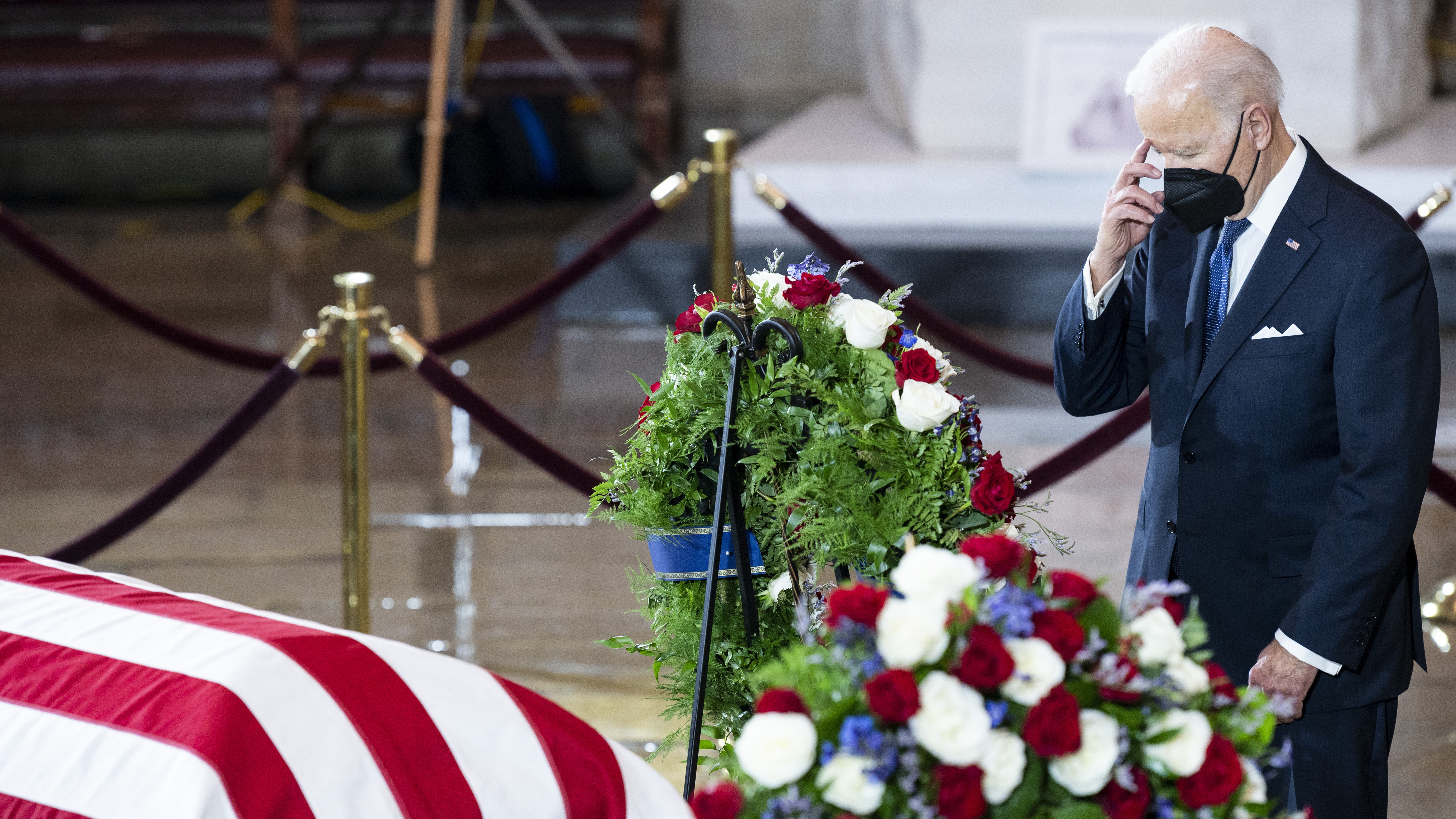 Harry Reid lies in state at the U.S. Capitol : NPR