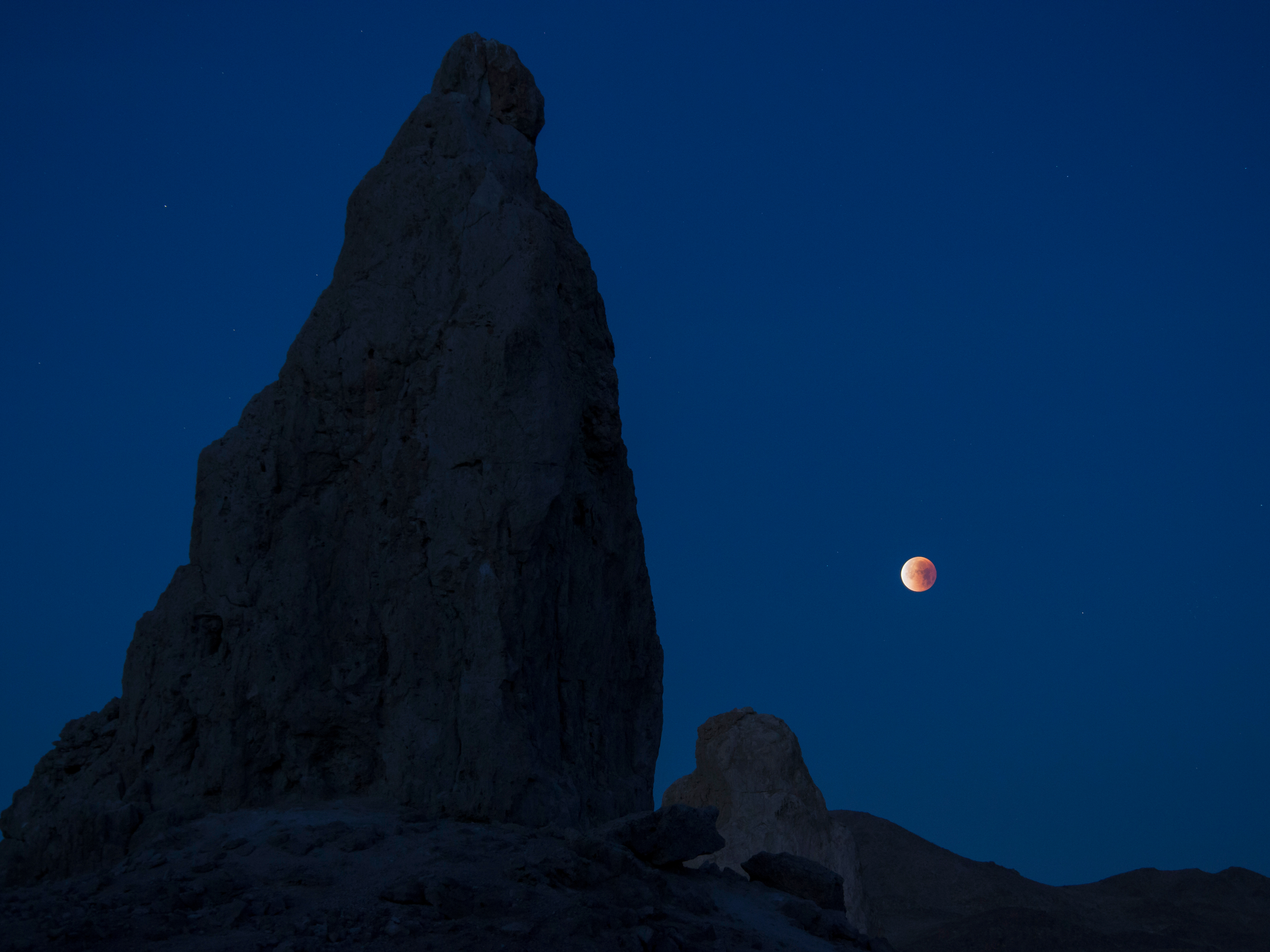 Scientists think they've found a big, weird moon in a far-off star ...