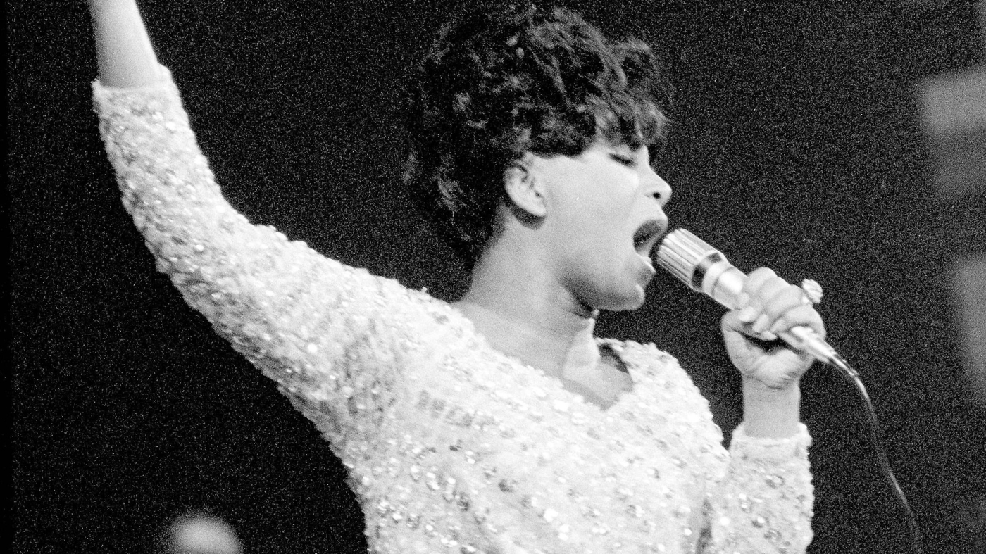 Elza Soares, Brazilian samba singer, dies at 91 : NPR