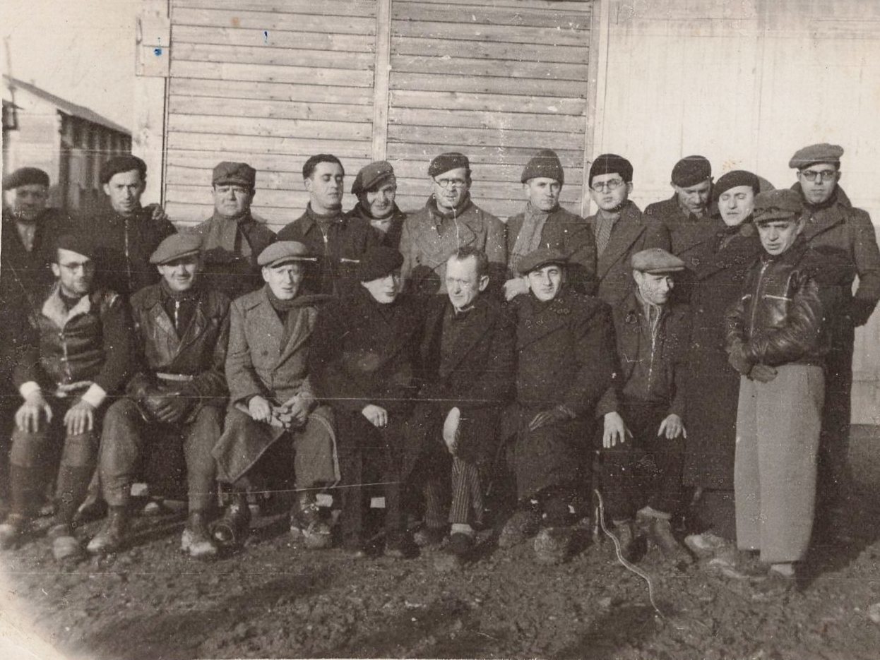 A discovery of Holocaust-era photos helps a Jewish family connect with ...