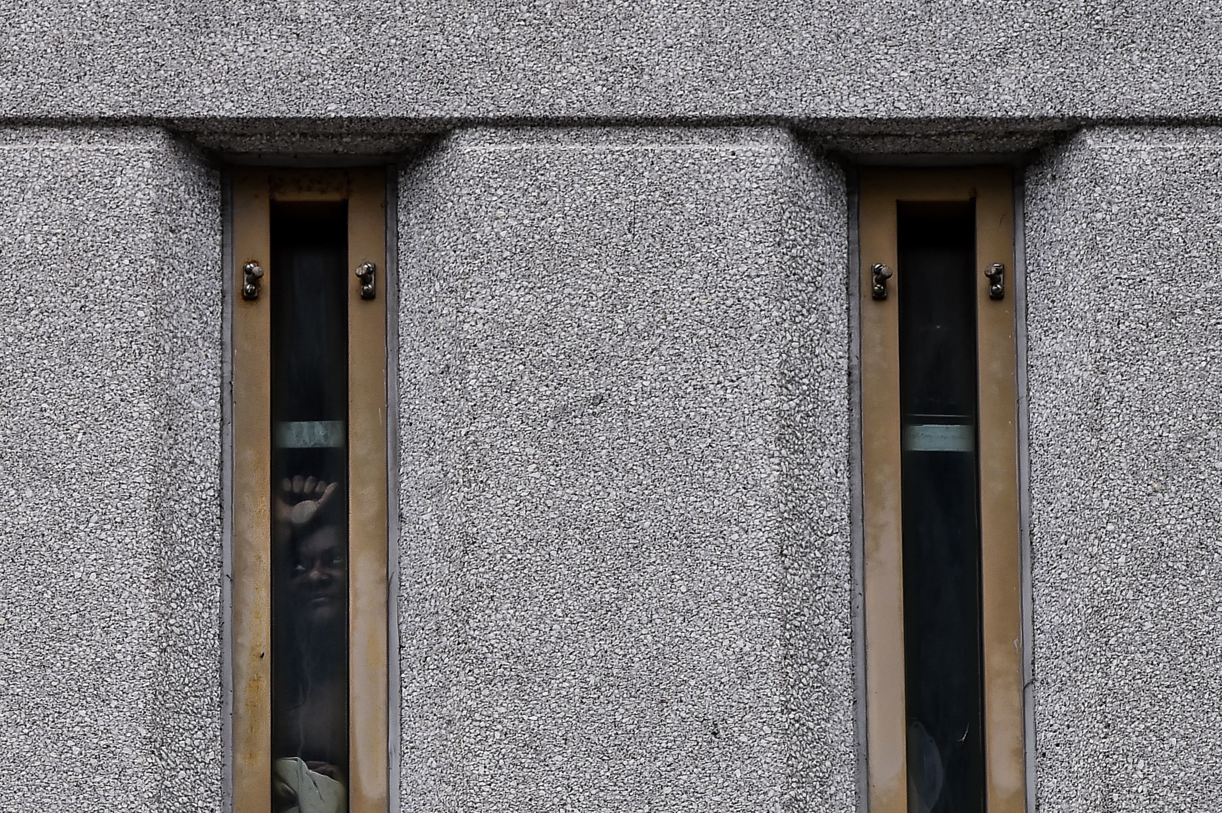 Flaws plague a tool meant to help low-risk federal prisoners win early ...