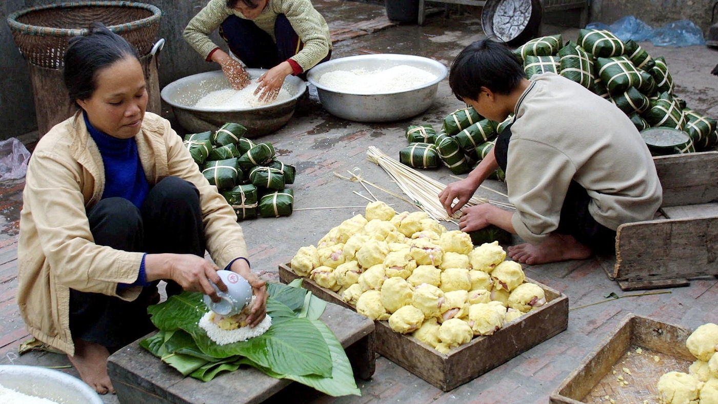 Lunar New Year traditions evolve in the Asian diaspora : NPR