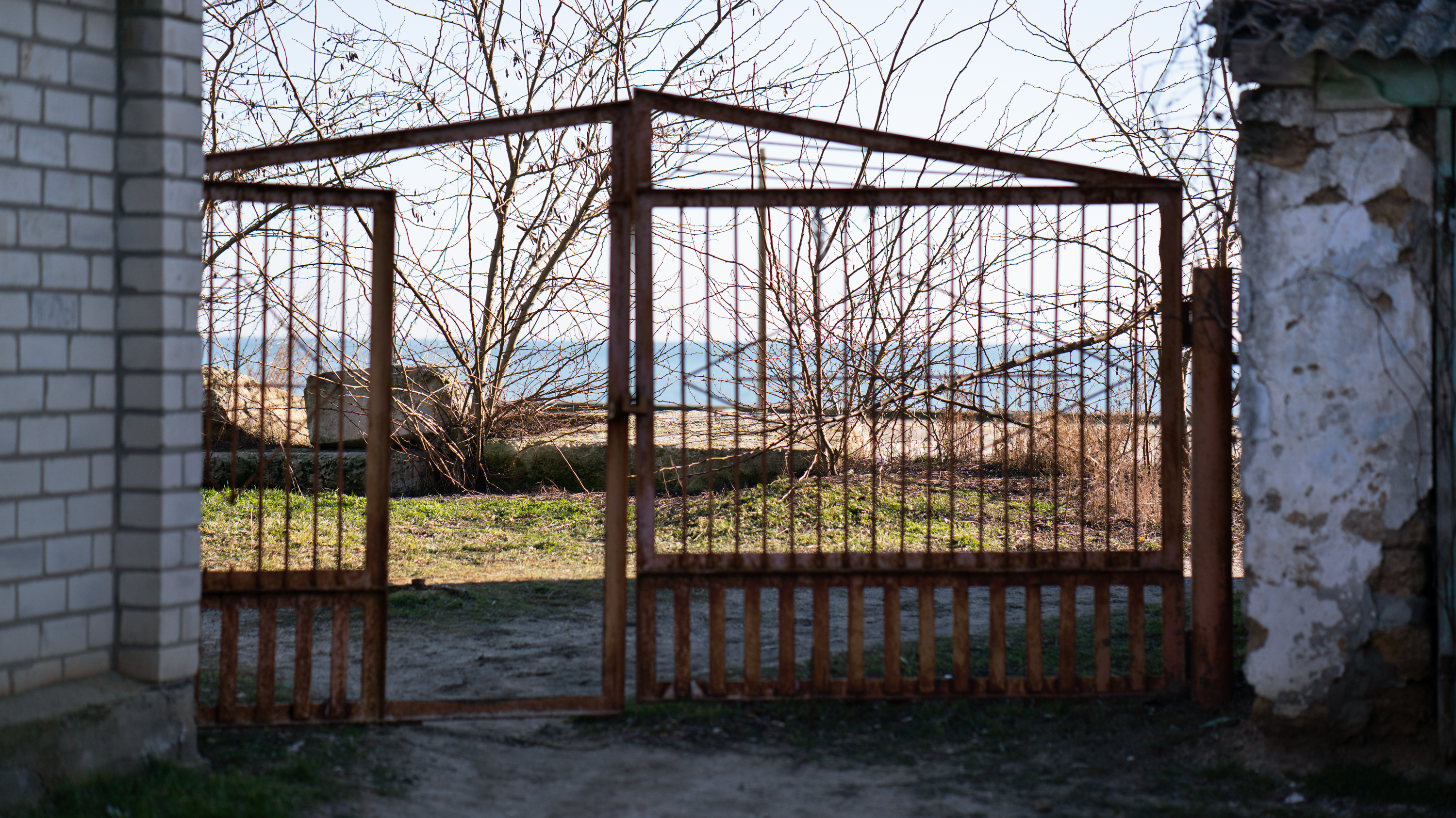 On the Crimean borderland, Ukrainians define their identity : NPR