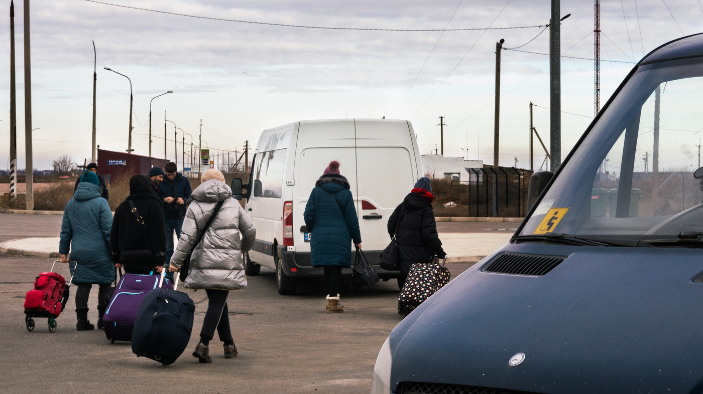 On the Crimean borderland, Ukrainians define their identity : NPR