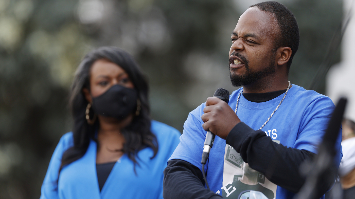 Colorado Springs settles suit over fatal police shooting of De'Von ...