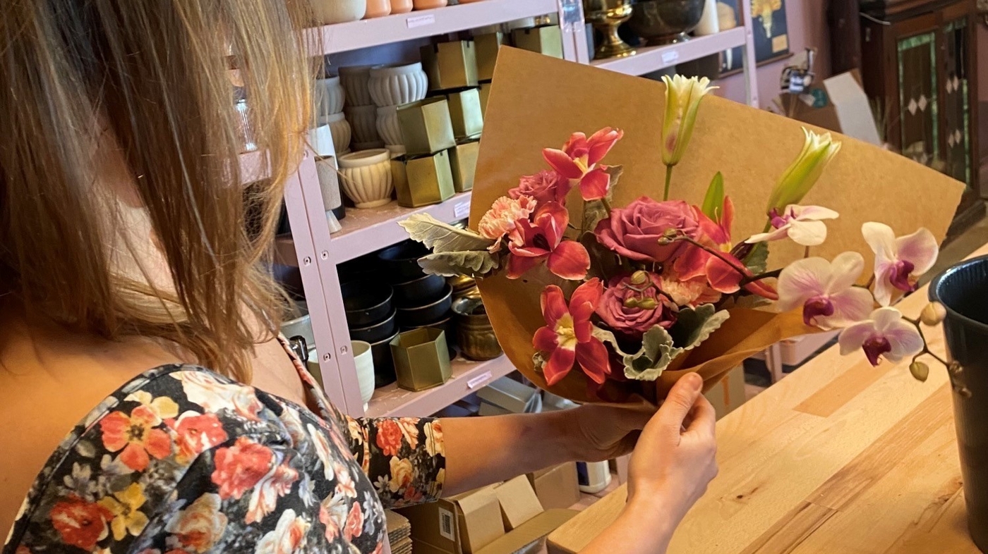 How to spice up a Valentine's Day bouquet with store-bought flowers : NPR