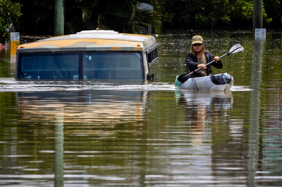 Photos of Australian floodwaters as they move toward Sydney, Australia ...