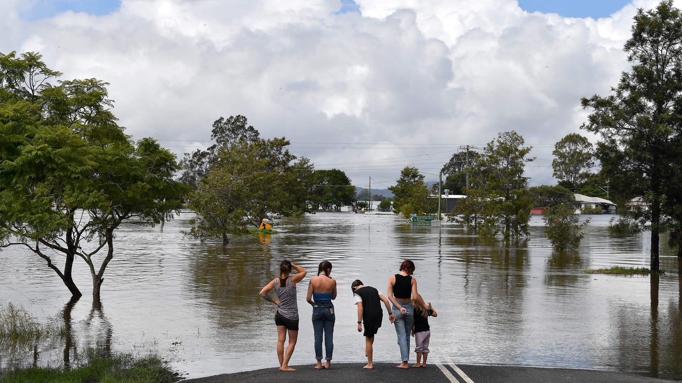 Photos of Australian floodwaters as they move toward Sydney, Australia ...