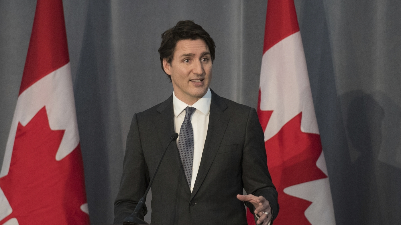 Trudeau's party strikes a deal to stay in power until 2025 : NPR