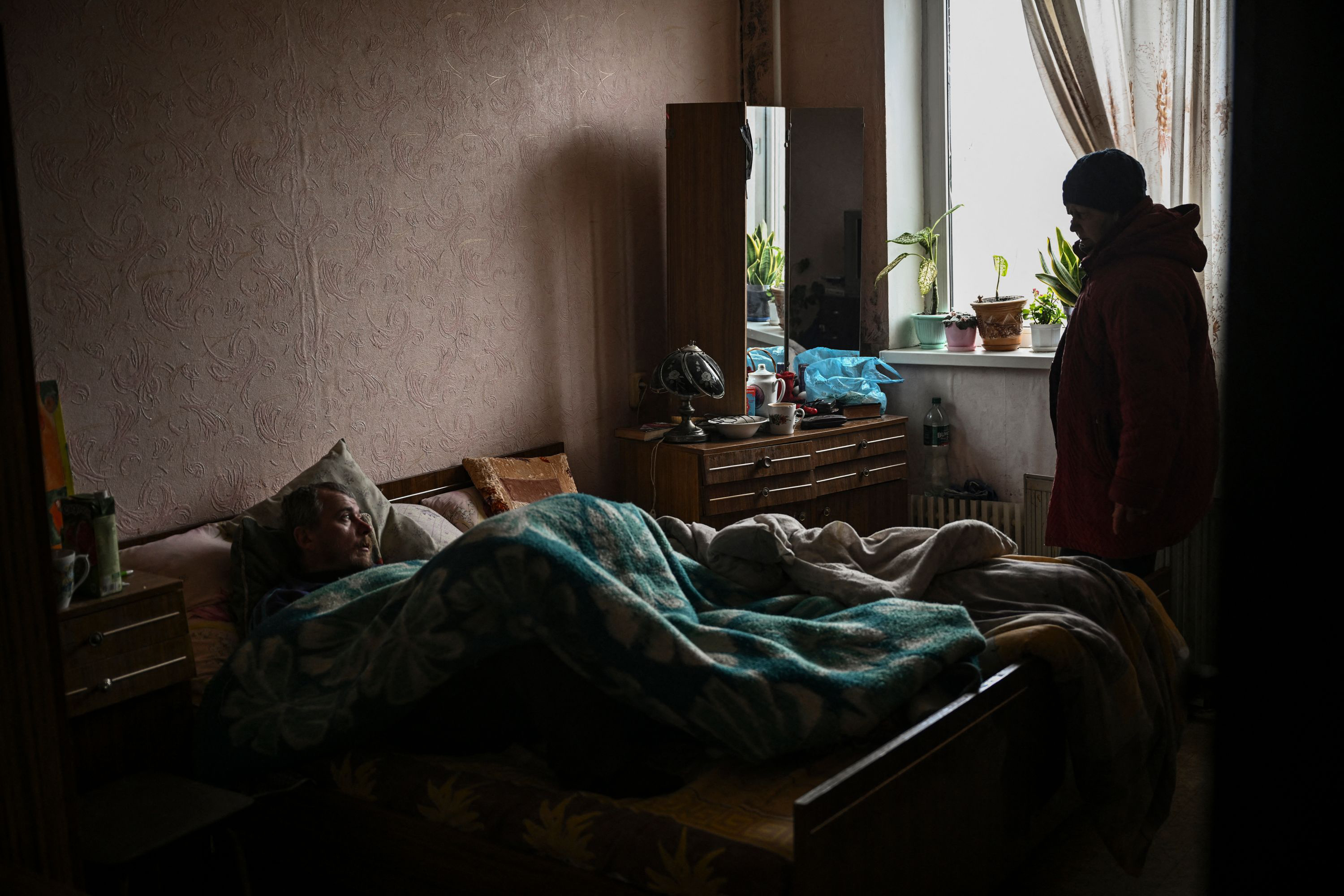 Photos: Russia keep up attacks in many parts of Ukraine, as millions ...