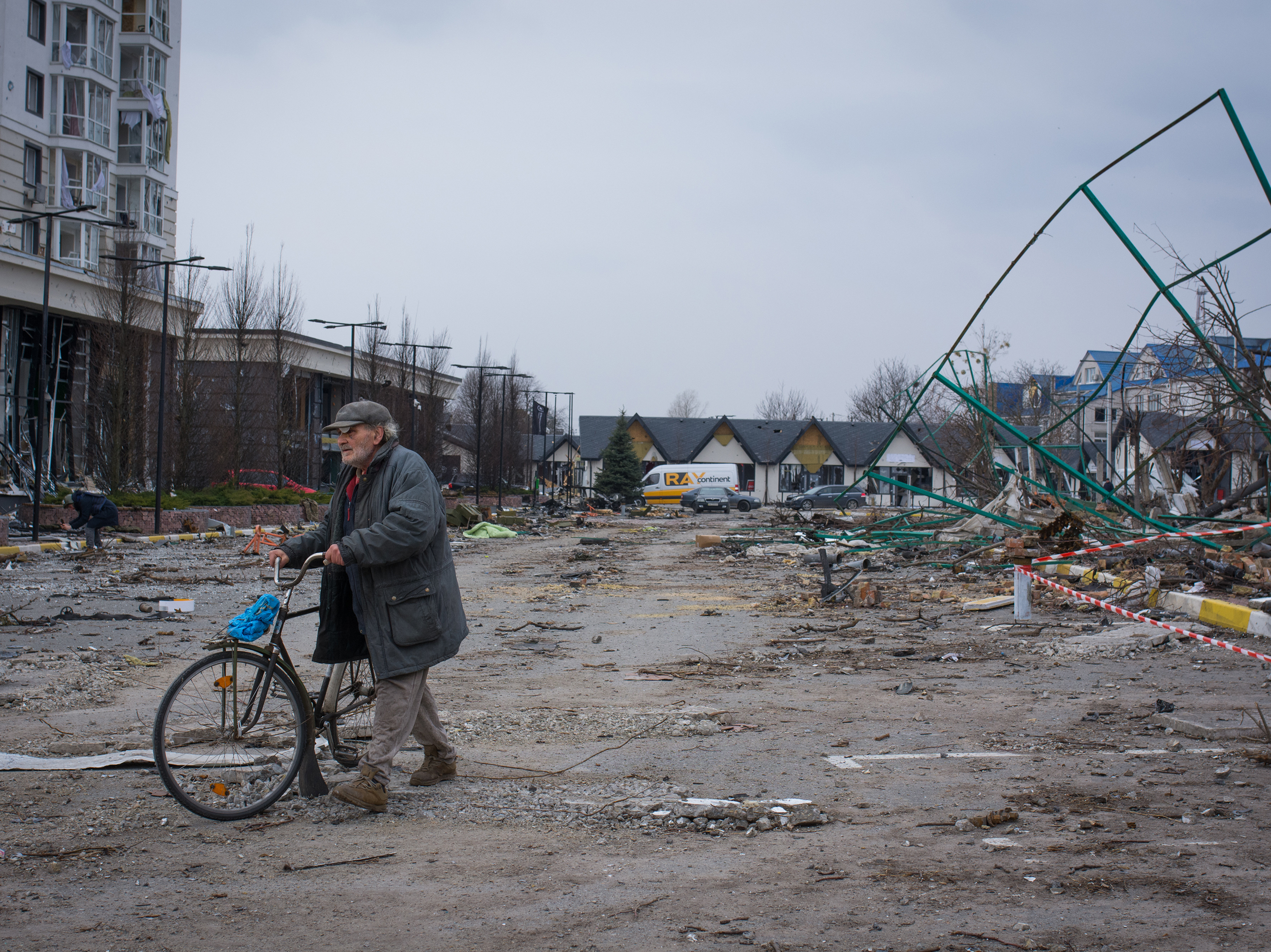 In Bucha, death, devastation and a graveyard of mines | NCPR News