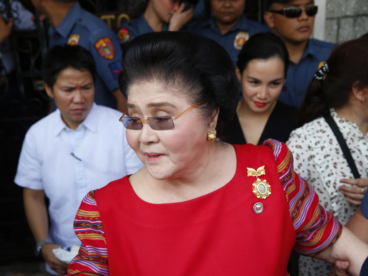A dictator's son runs for Philippines president in a bid to revive his ...