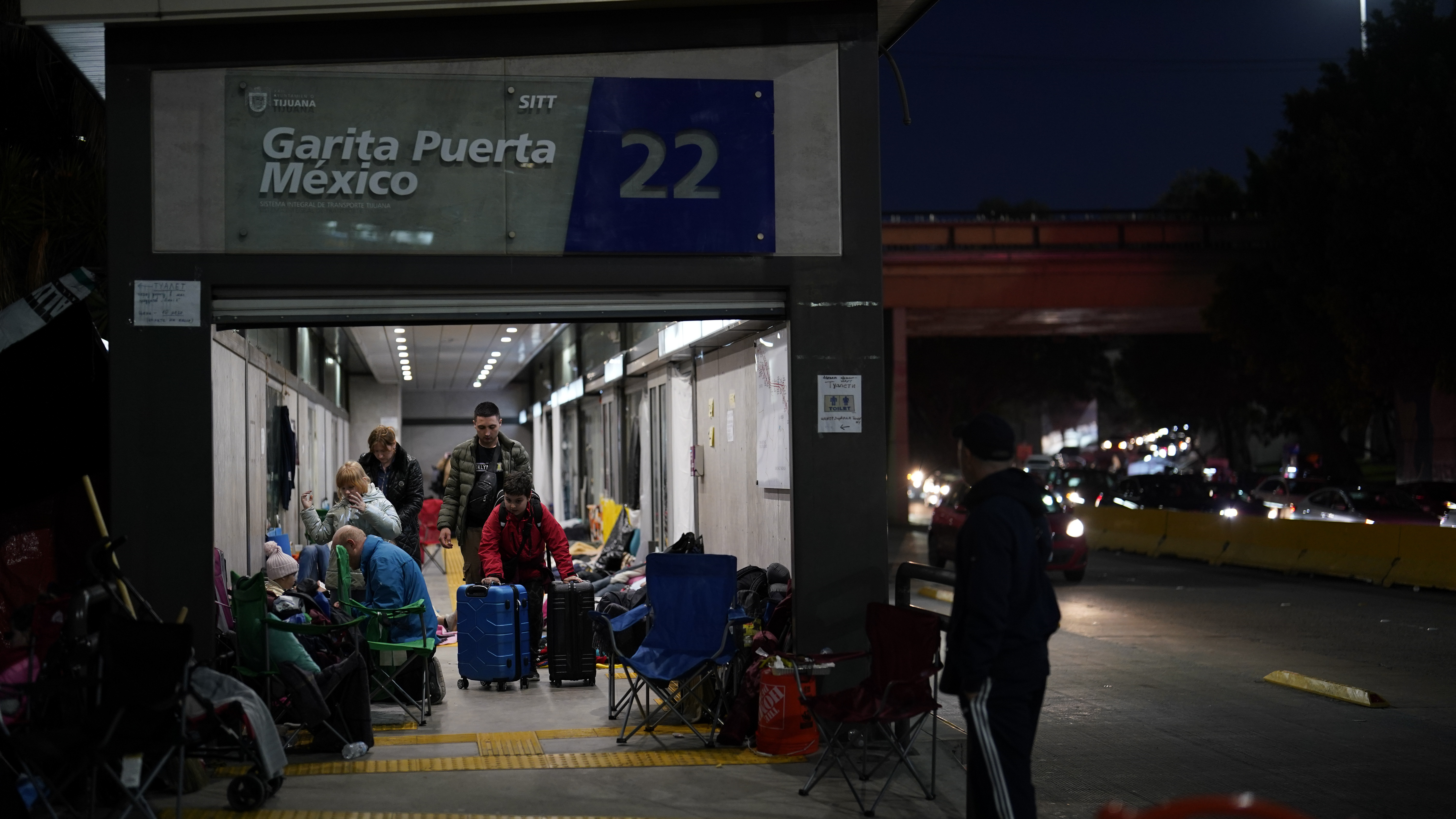 Title 42 explained: What to know about the Trump-era policy : NPR