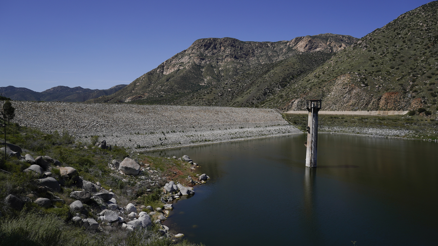 More than 2,200 U.S. dams are in poor condition, posing danger to ...