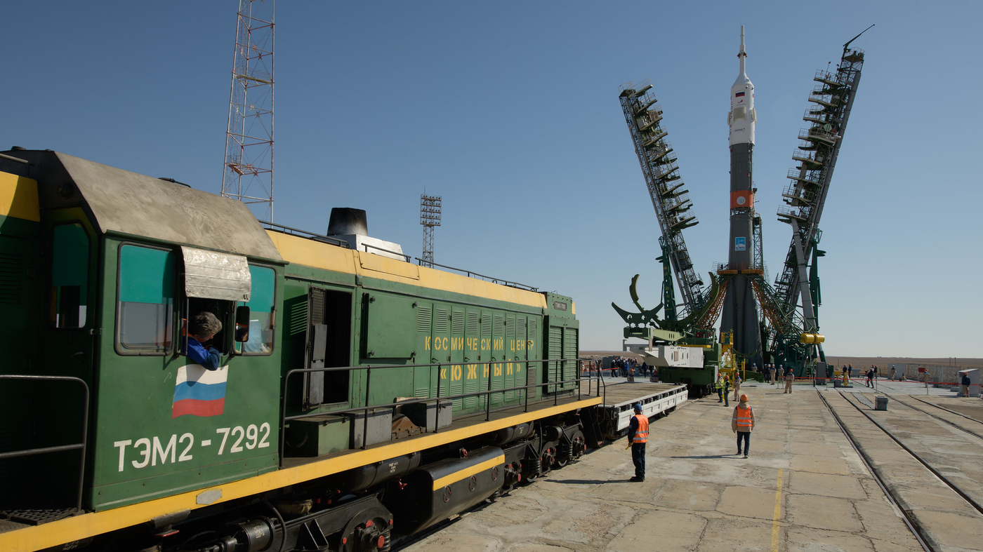 Ukraine war strains space station ties between Russia and U.S. : NPR