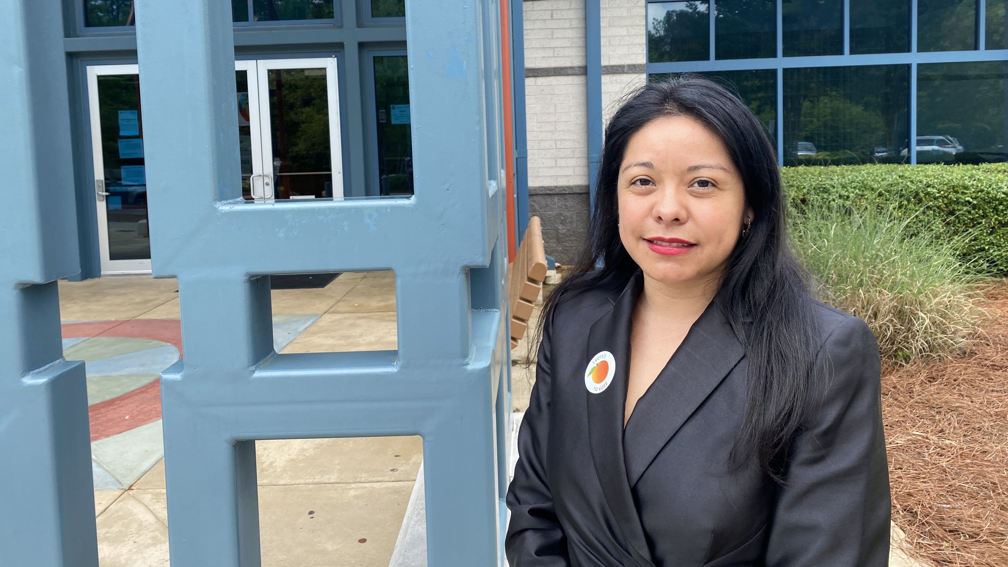 Voters in 2 metro Atlanta counties share their thoughts as midterms approach : NPR