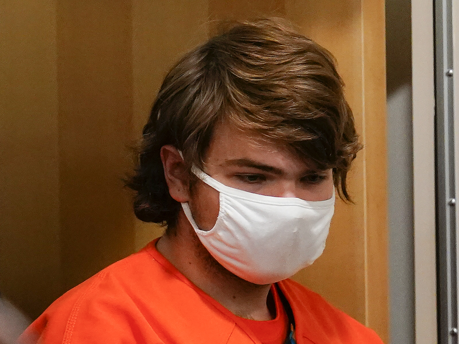 2 mass shootings — 1,700 miles apart but bound by startling ...