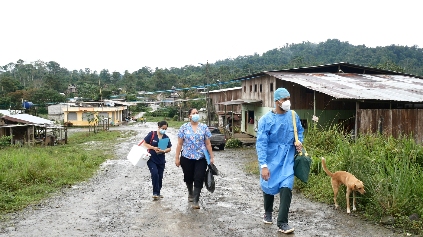 Young doctors take on the huge health-care problems of rural Ecuador ...