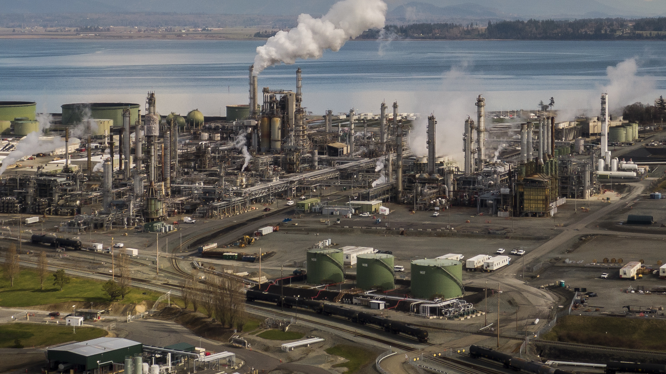 How a massive refinery shortage is contributing to high gas prices : NPR