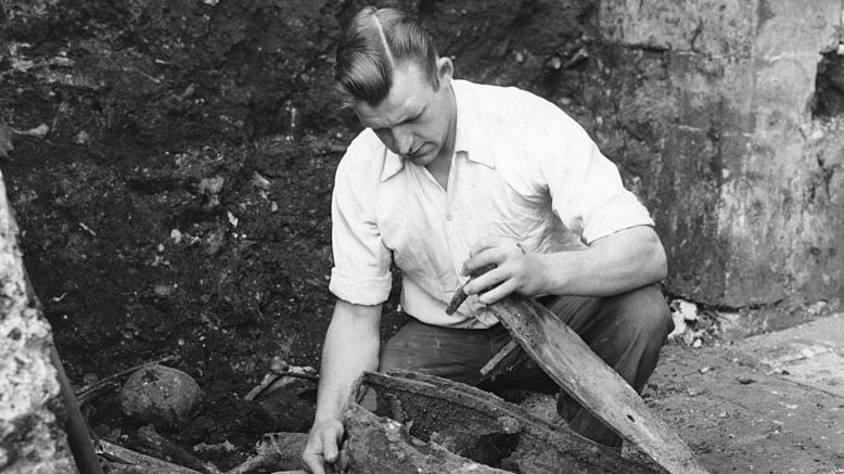 Ancient DNA offers clues as to where and when Black Death began : Goats ...