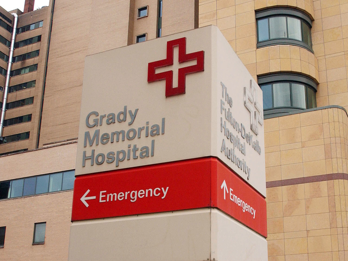 A trauma surgeon details the brutal impact of shootings, even for ...