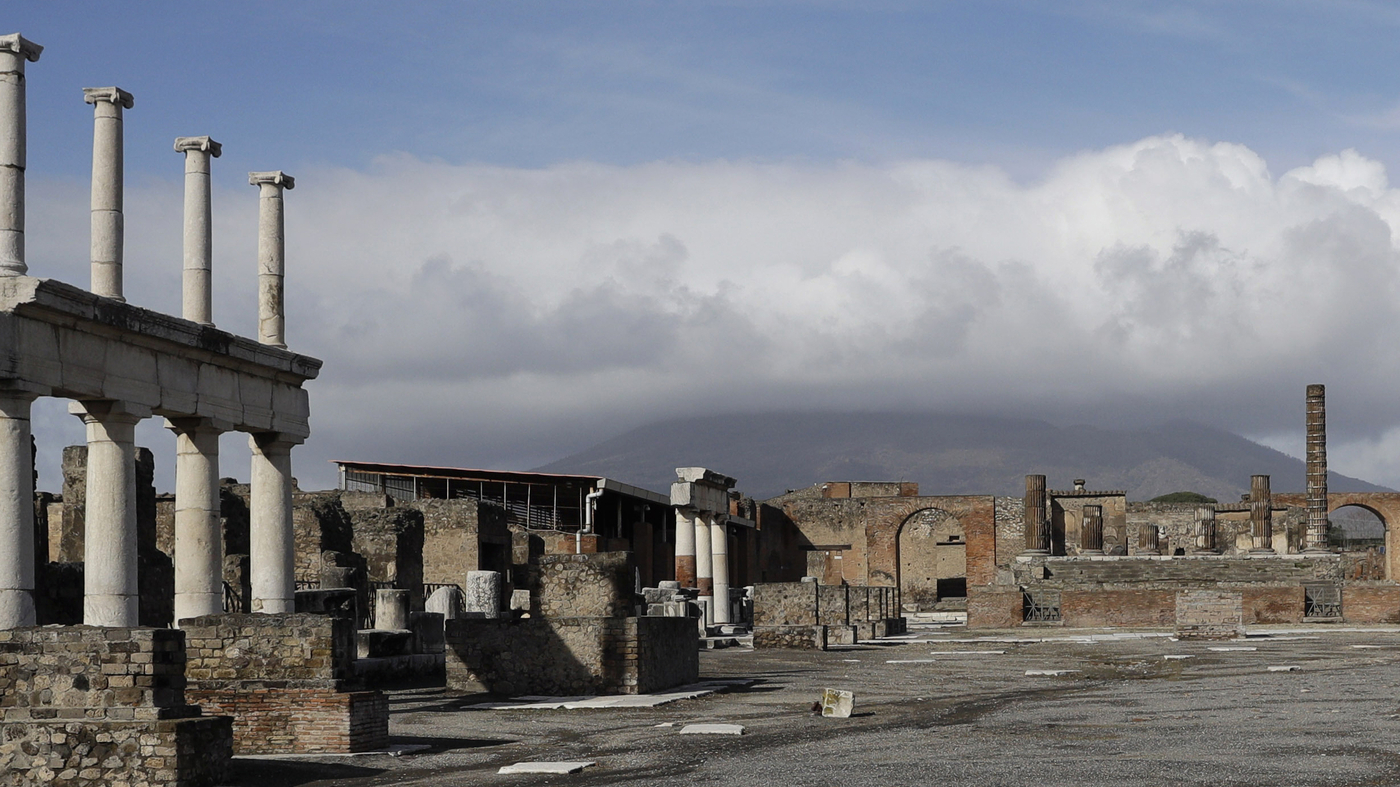 U.S. tourist falls into crater of Mount Vesuvius, is rescued : NPR