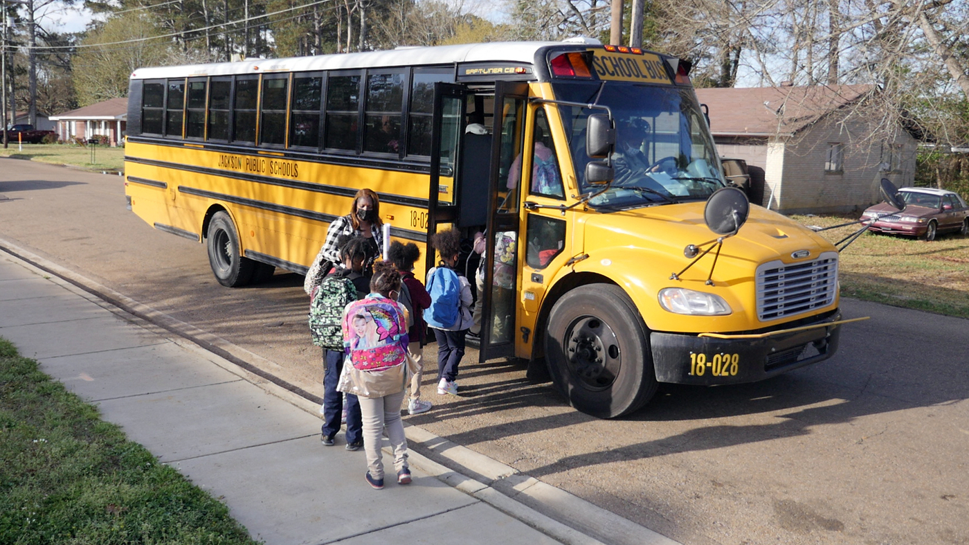 Bulletproof safety pods for schools draw internet's ire. An expert ...