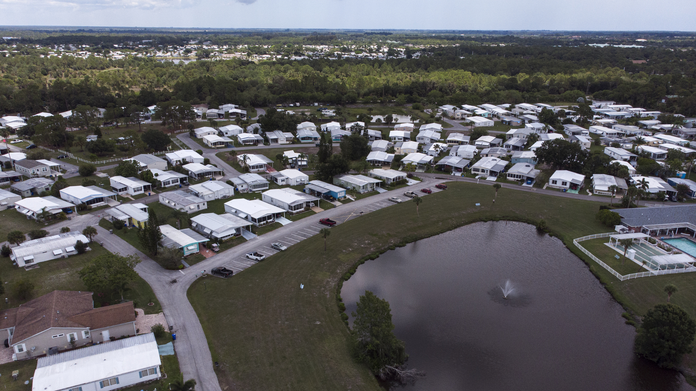 Elderly residents sue, claiming landlord neglects their mobile home ...
