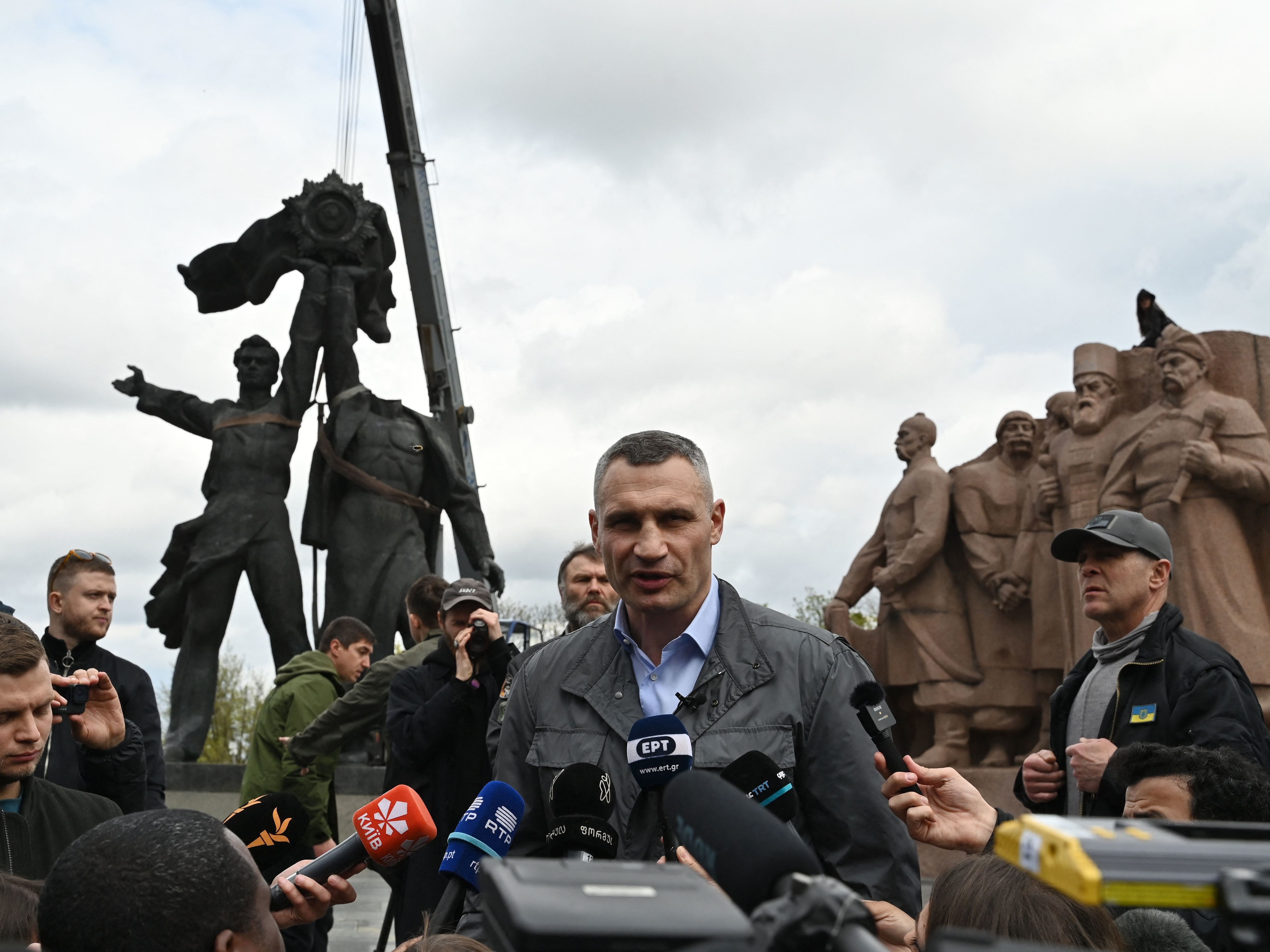 Once a heavyweight champion, Kyiv's mayor now fights the Russians ...