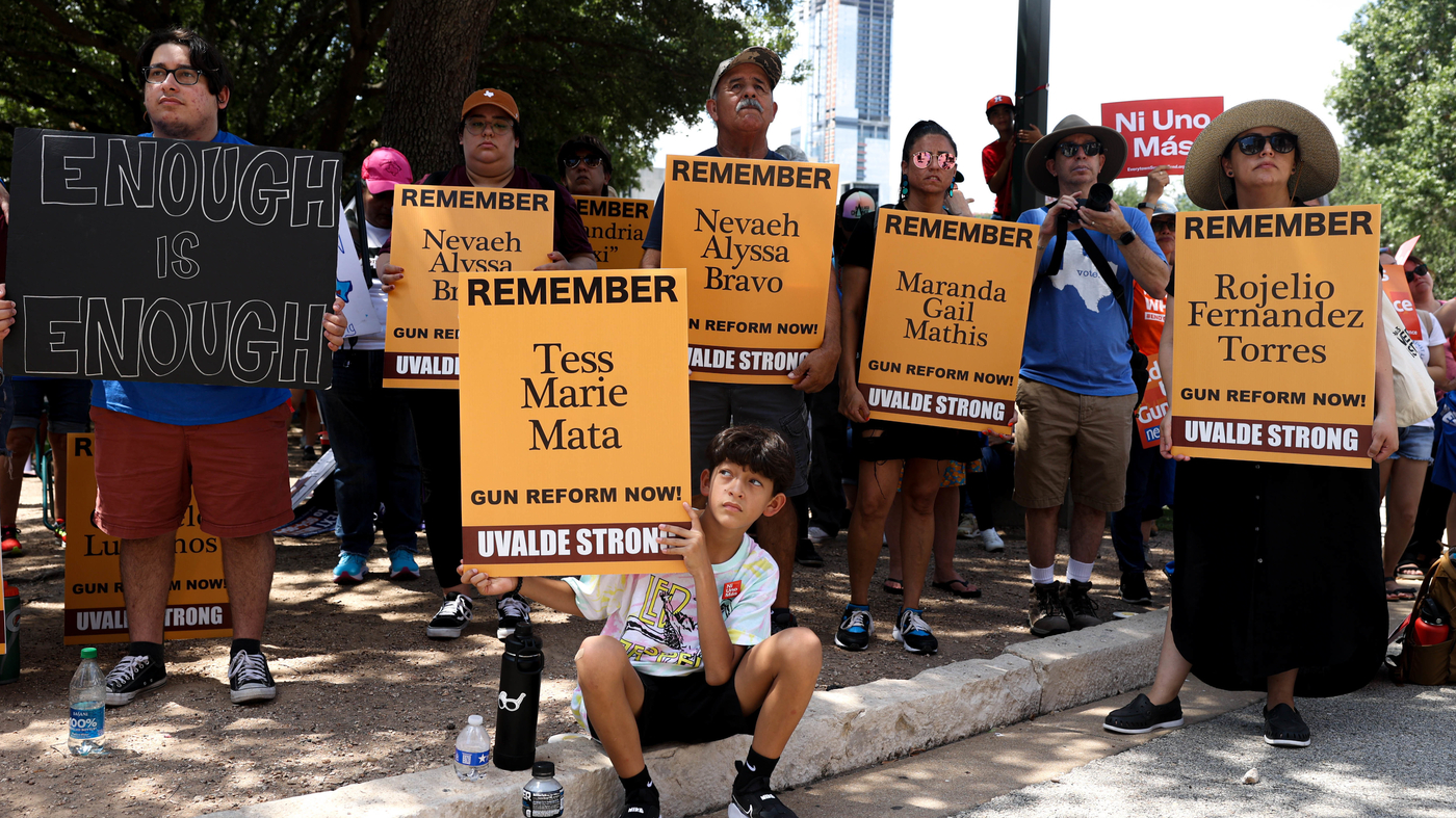 Uvalde parents rally in Austin to raise age for AR-15-style rifle purchases1285 : NPR