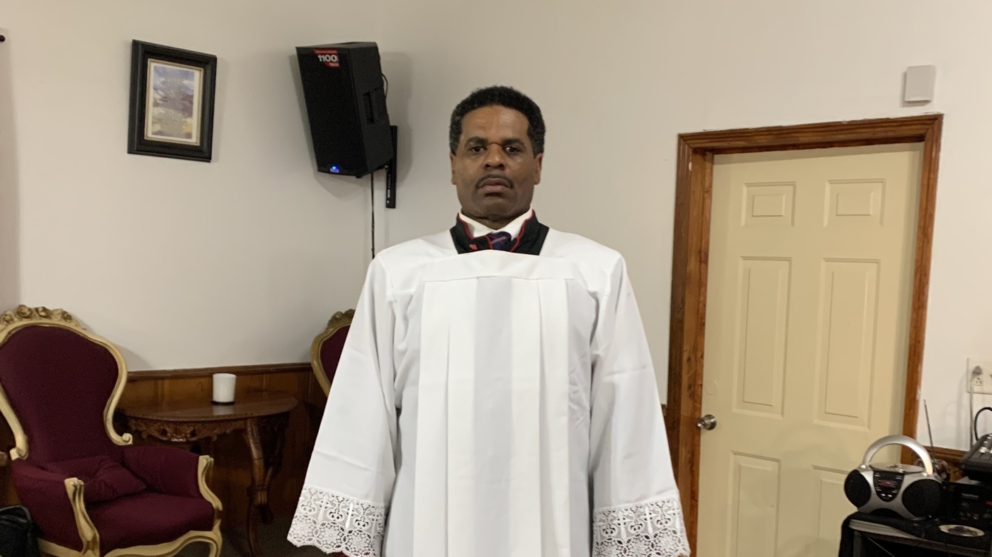 Black pastor recalls the moment he was arrested while watering neighbor ...