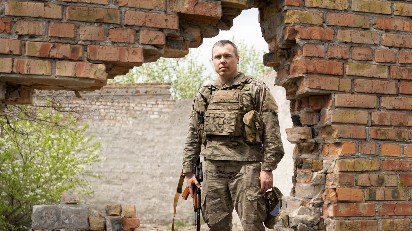 Ukraine uses U.S. rockets to retake land from Russia but troops say ...