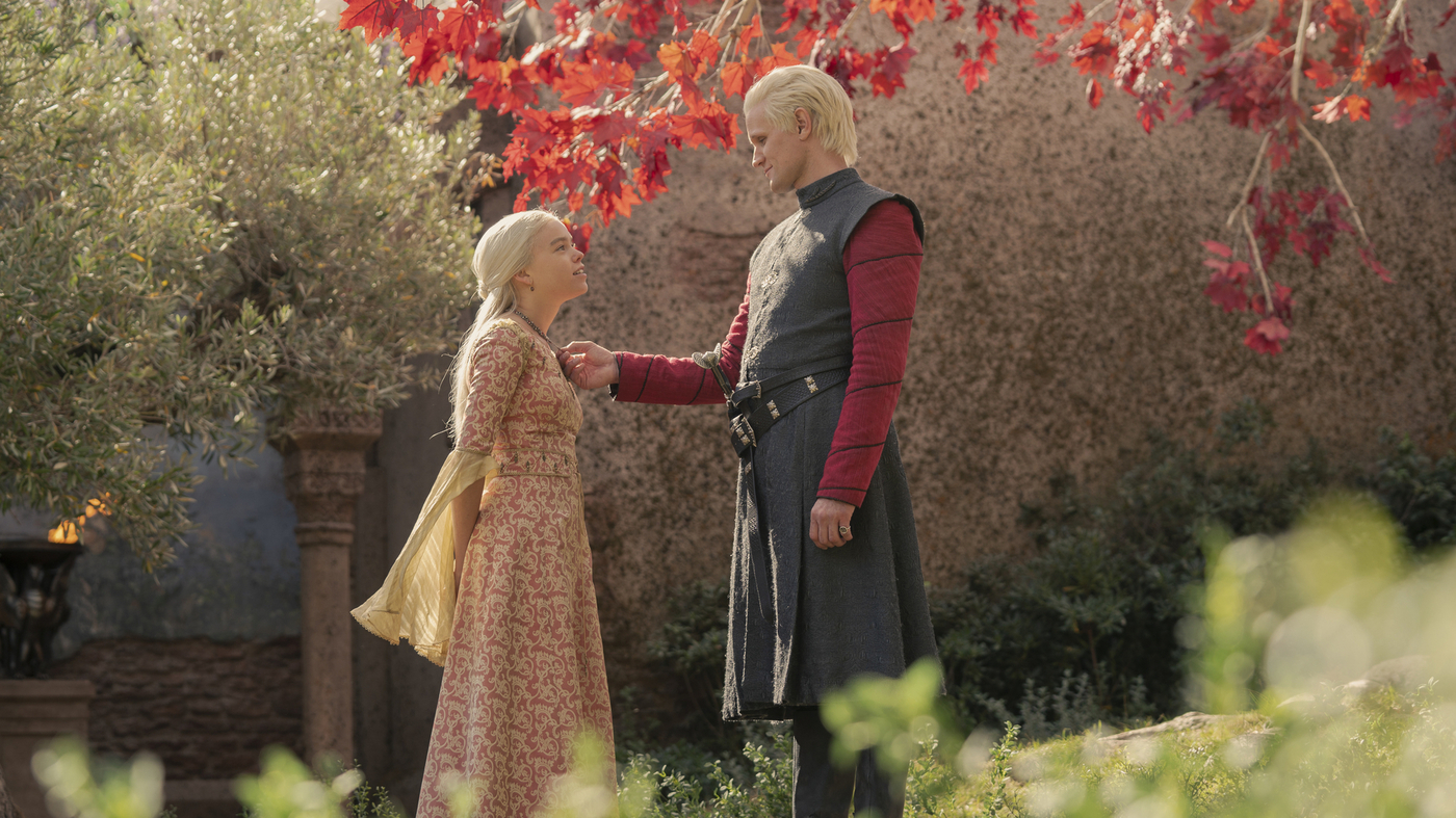 Recap: In 'House of the Dragon' episode 4, a lost crown & a night on the town : NPR