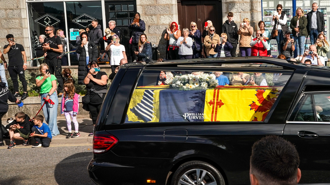 Queen Elizabeth II's coffin leaves Balmoral for Holyroodhouse : NPR