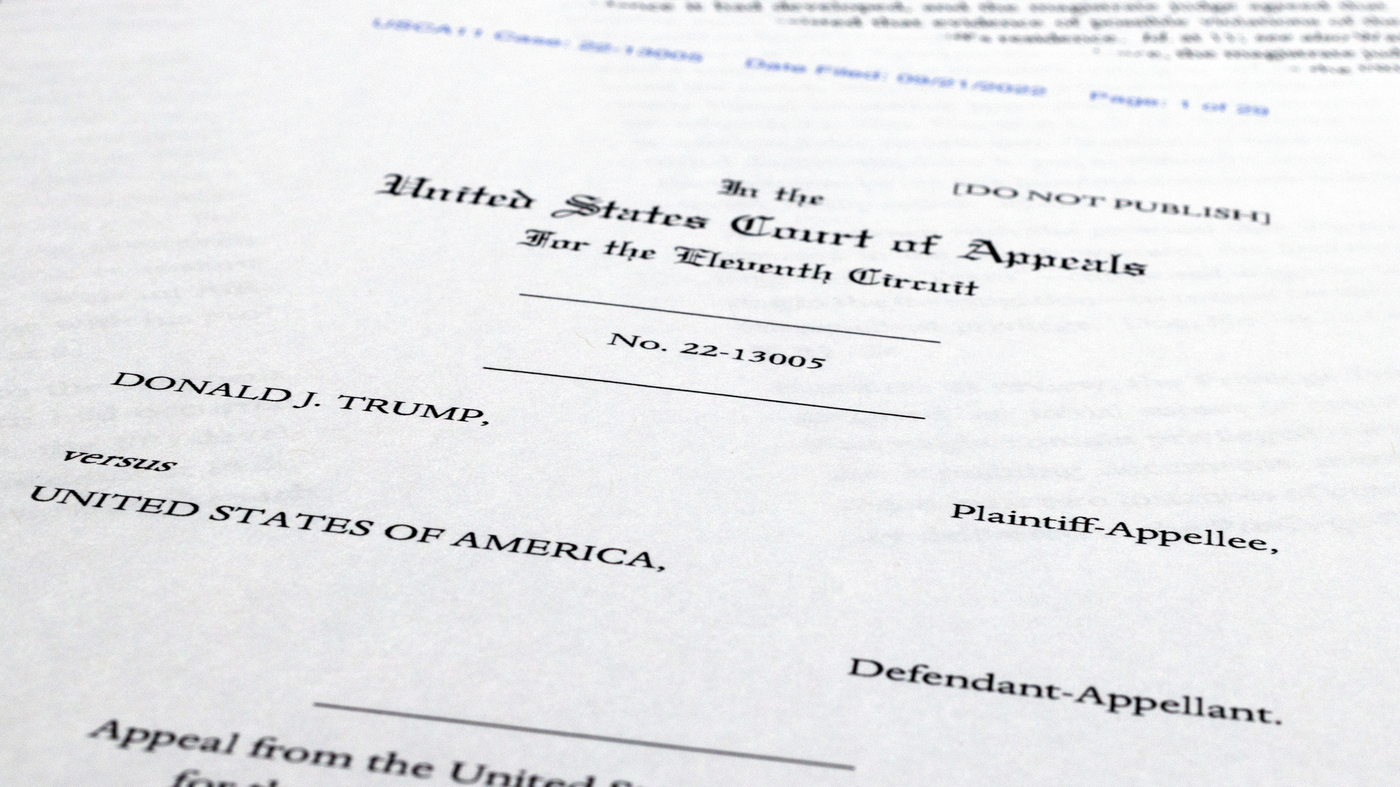 Court rules the DOJ can use records seized from Donald Trump at Mar-a ...