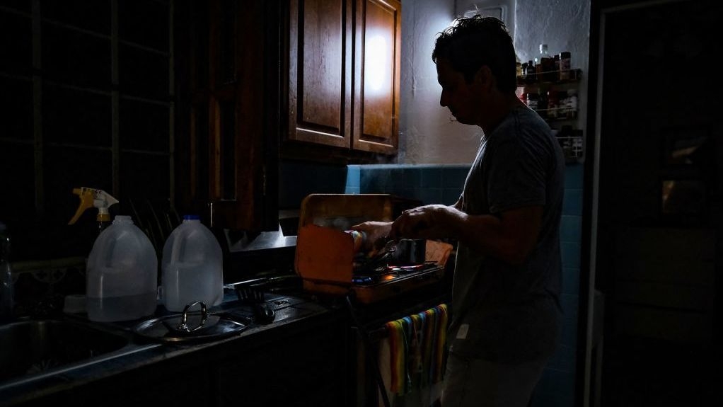 Rebuilding Puerto Rico's grid with solar and batteries : NPR