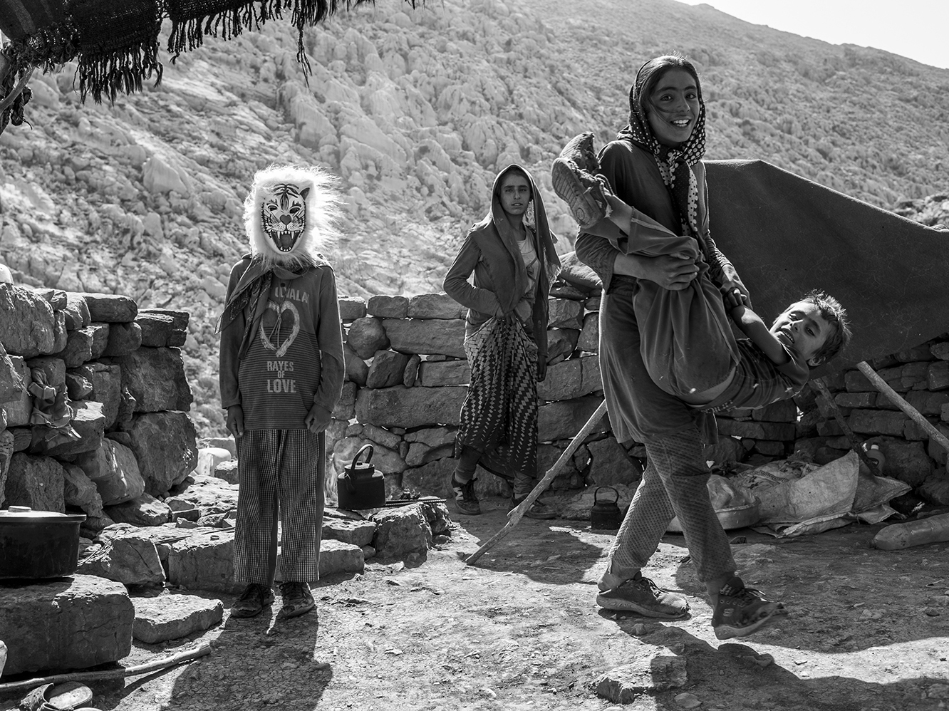 PHOTOS: In this nomadic tribe in Iran, the women persevere despite ...