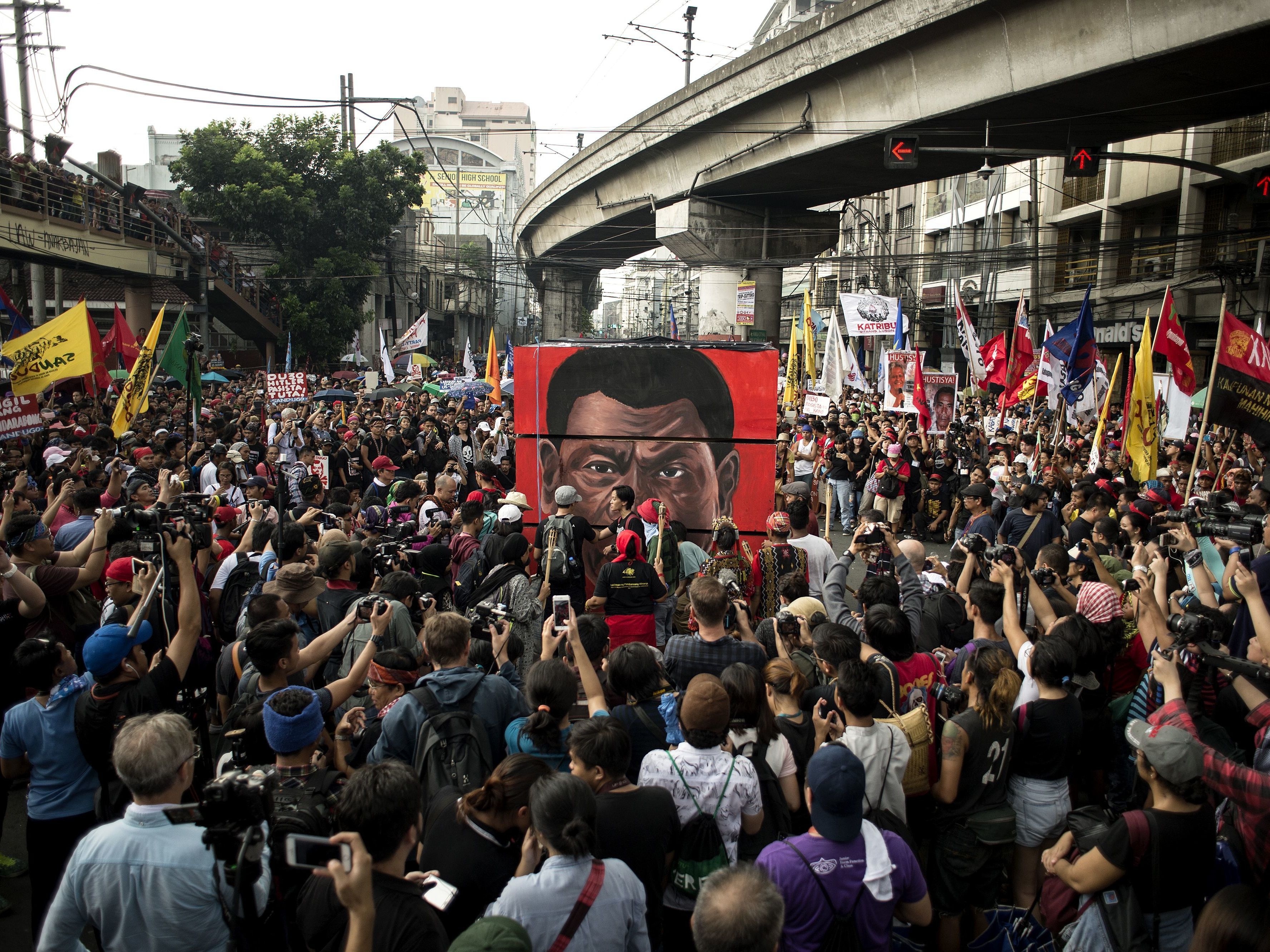 Jailed under Duterte, Philippine politician sends dire warnings on ...