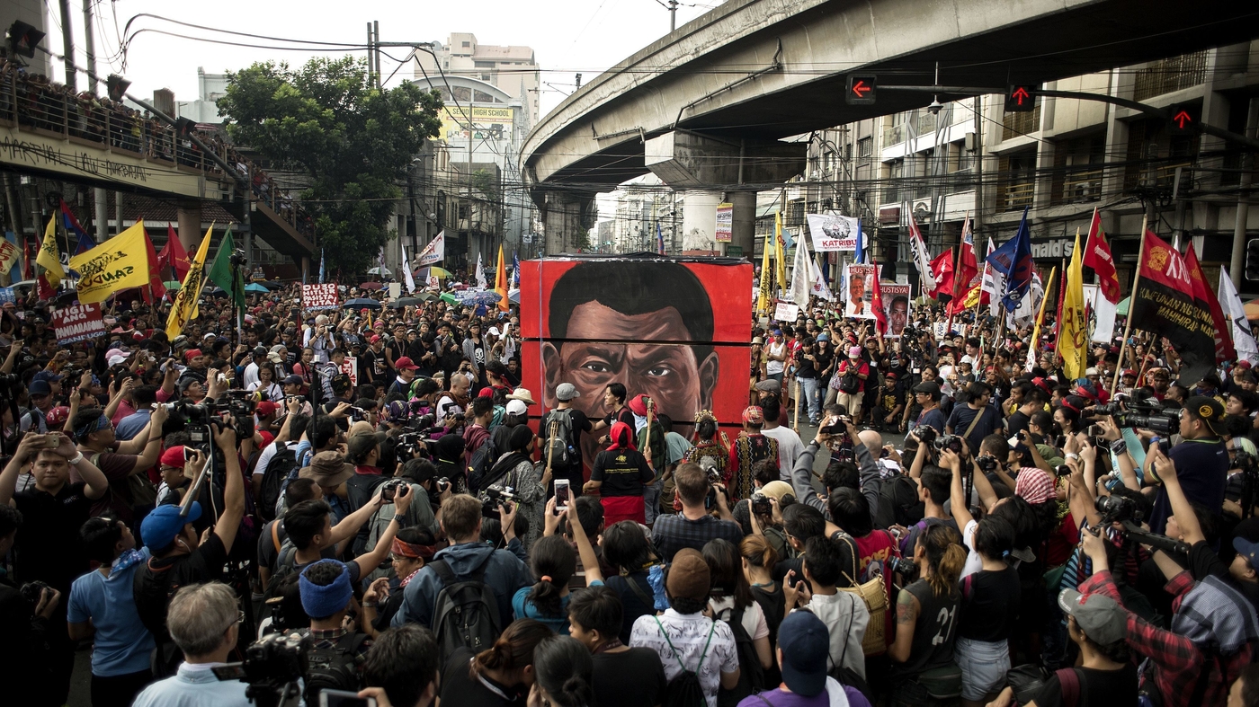 Jailed under Duterte, politician raises alarm about Philippine ...
