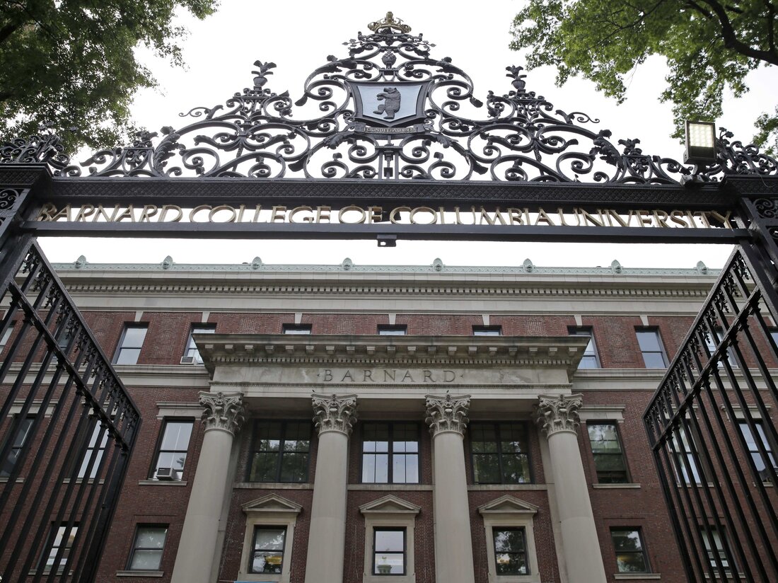 Barnard College will offer abortion pills for students : NPR Barnard College will offer abortion pills for students : NPR