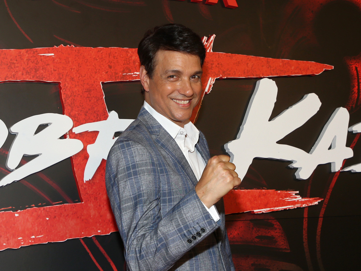 Ralph Macchio, from karate kid to karate man : Wait Wait... Don't Tell ...