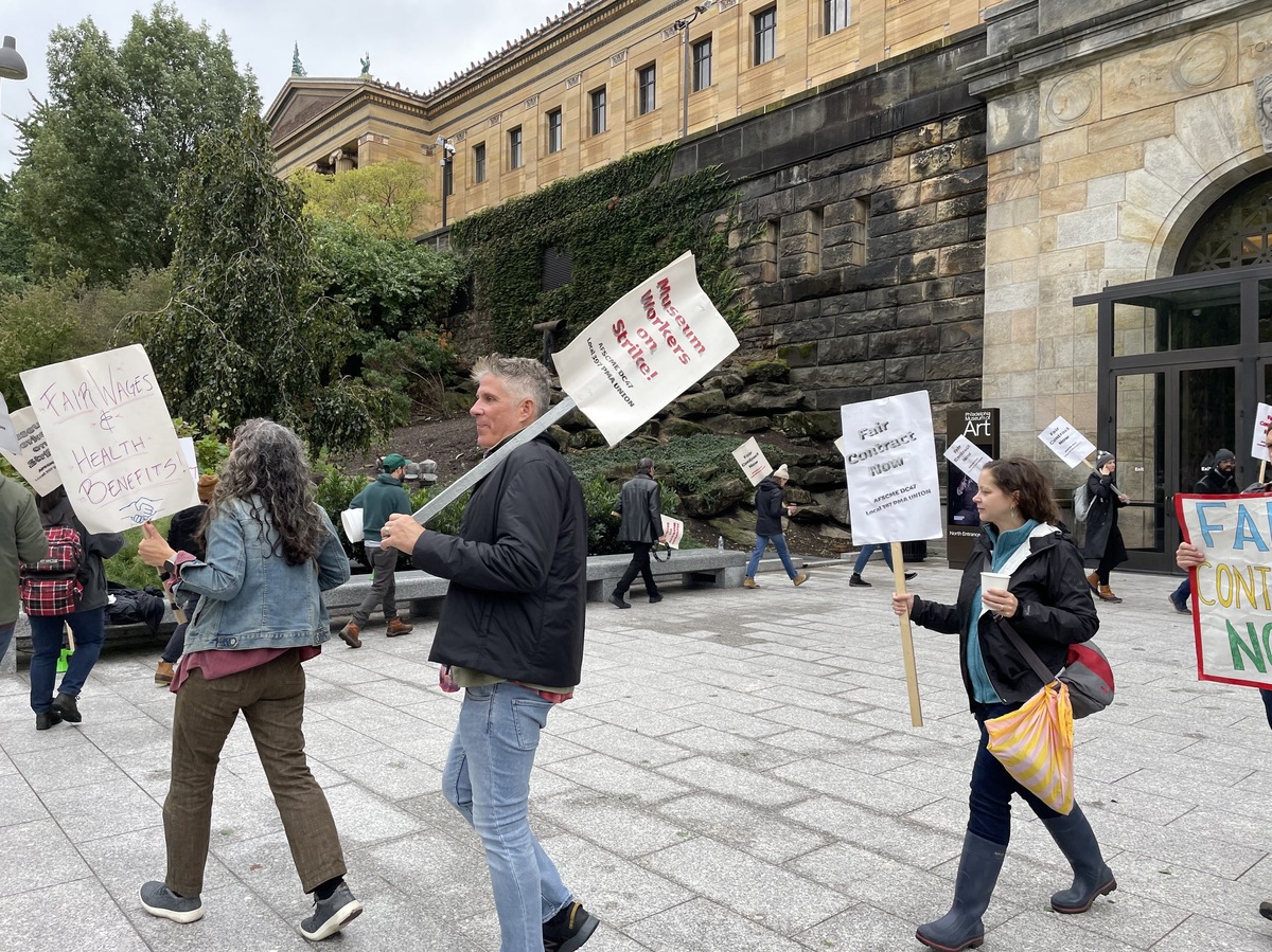 Philadelphia Art Museum workers' strike stretches into second week : NPR