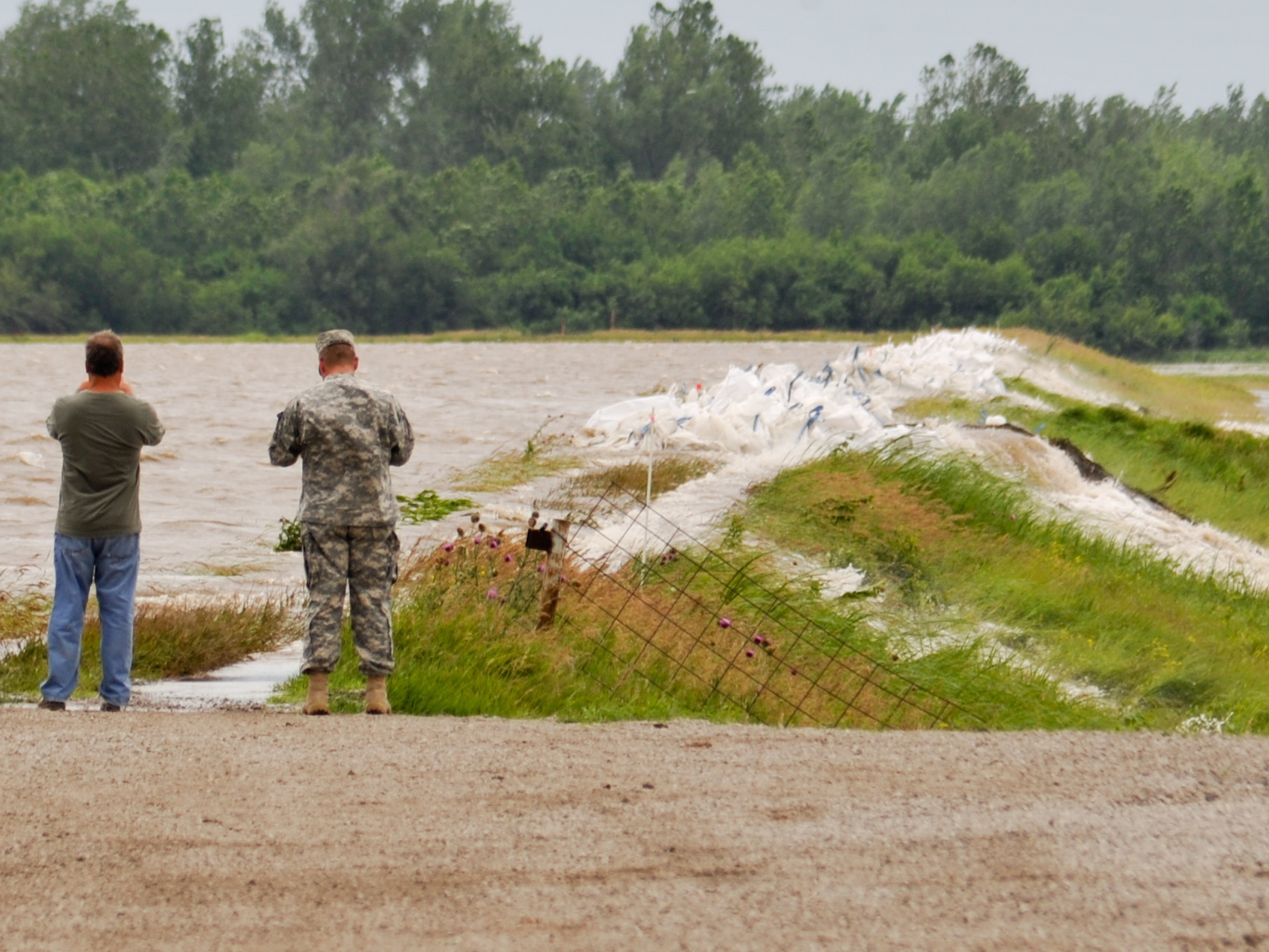 Mississippi River Basin adapts as climate change brings extreme rain ...